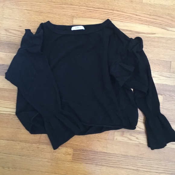 Zara | Tops | Zara Ruffled Long Sleeve Knit Top | Poshmark